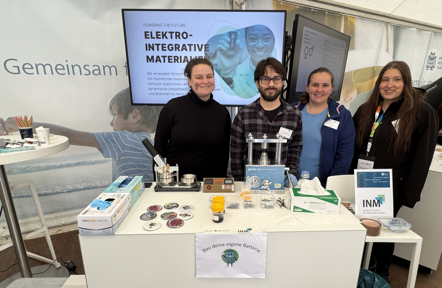 Our team presents at the enfosaar and INM science booths at Citizens’ Festival in Saarbrücken ...